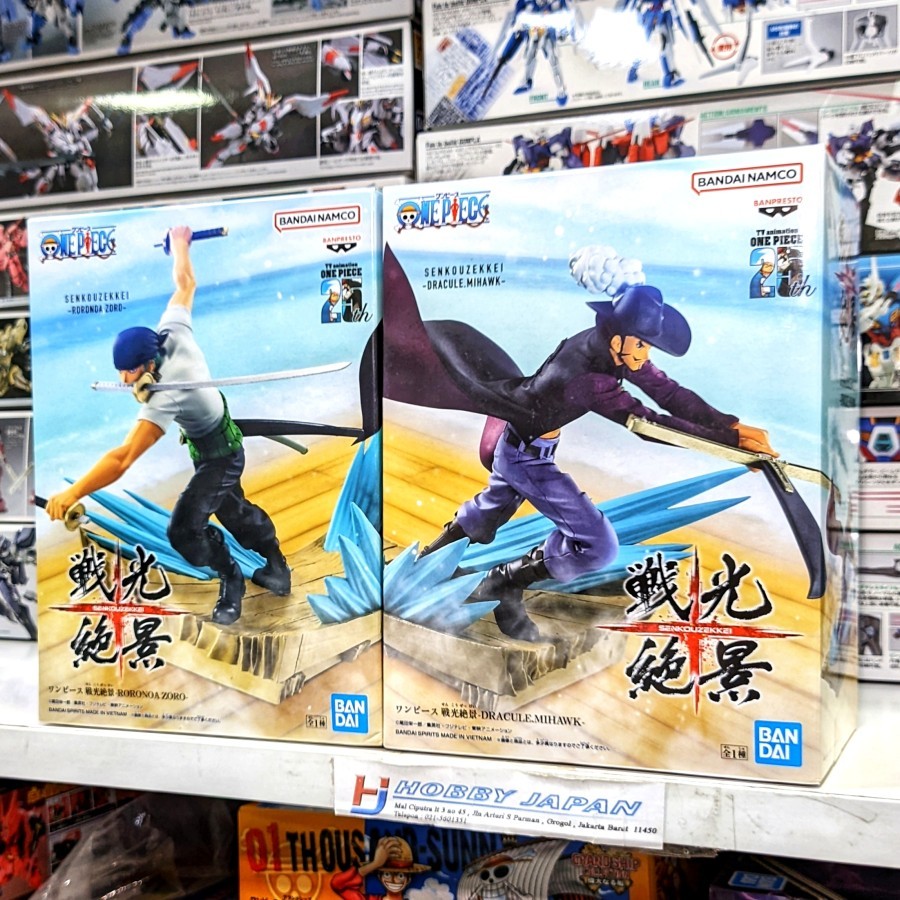 One Piece Senko Zekkei - Roronoa Zoro VS Drakule Mihawk SET of 2 ...