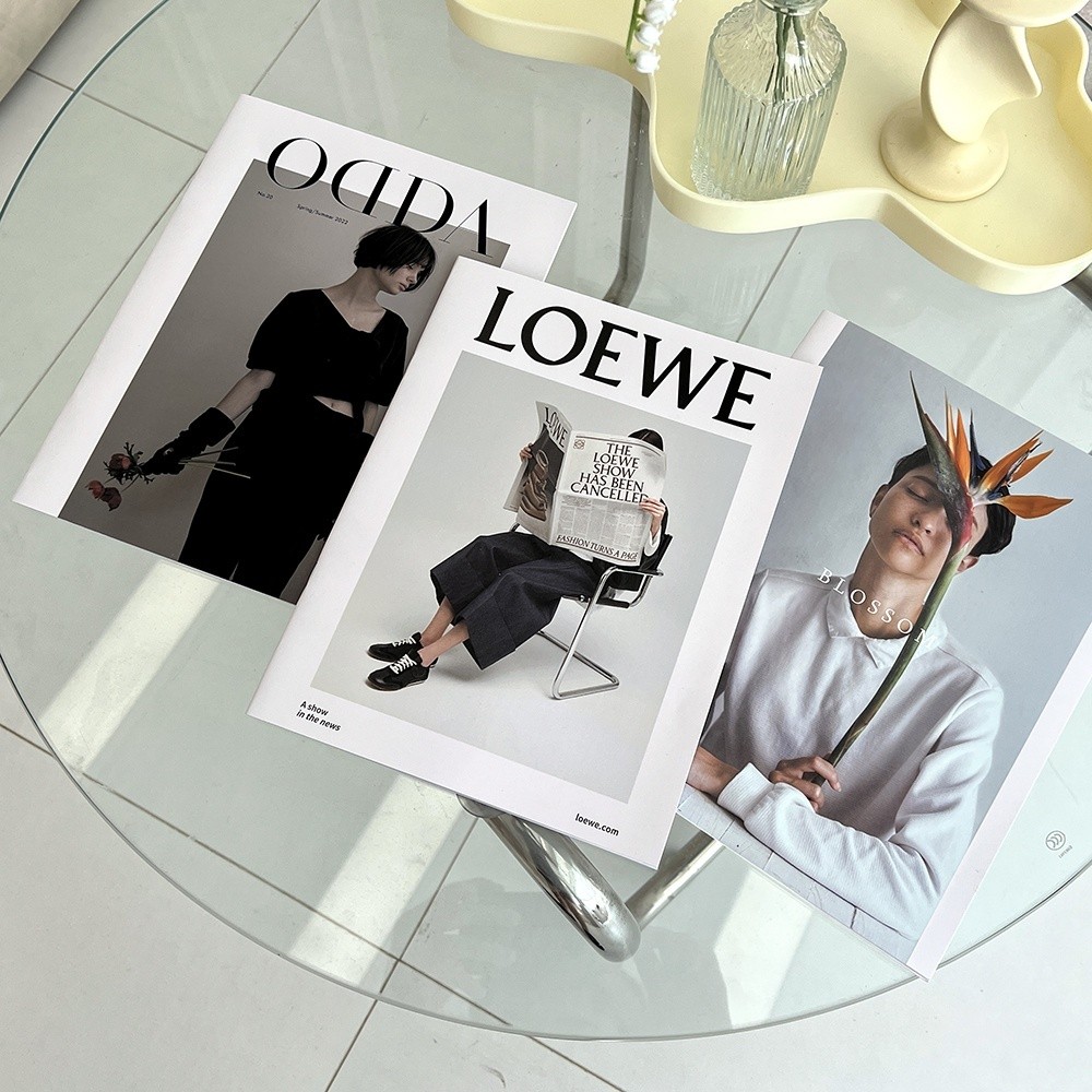 Ins Style Fashion Model Magazine Simple English Trend Picture Book ...