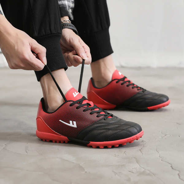 kasut bola sepak football boots Kasut tarik balik, kasut, kelas ...