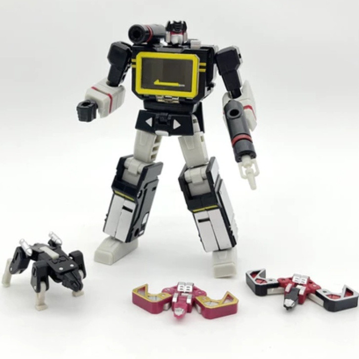 Perfect Transformation PocketToys Pt04 SoundWave with 3 Recording Tape ...