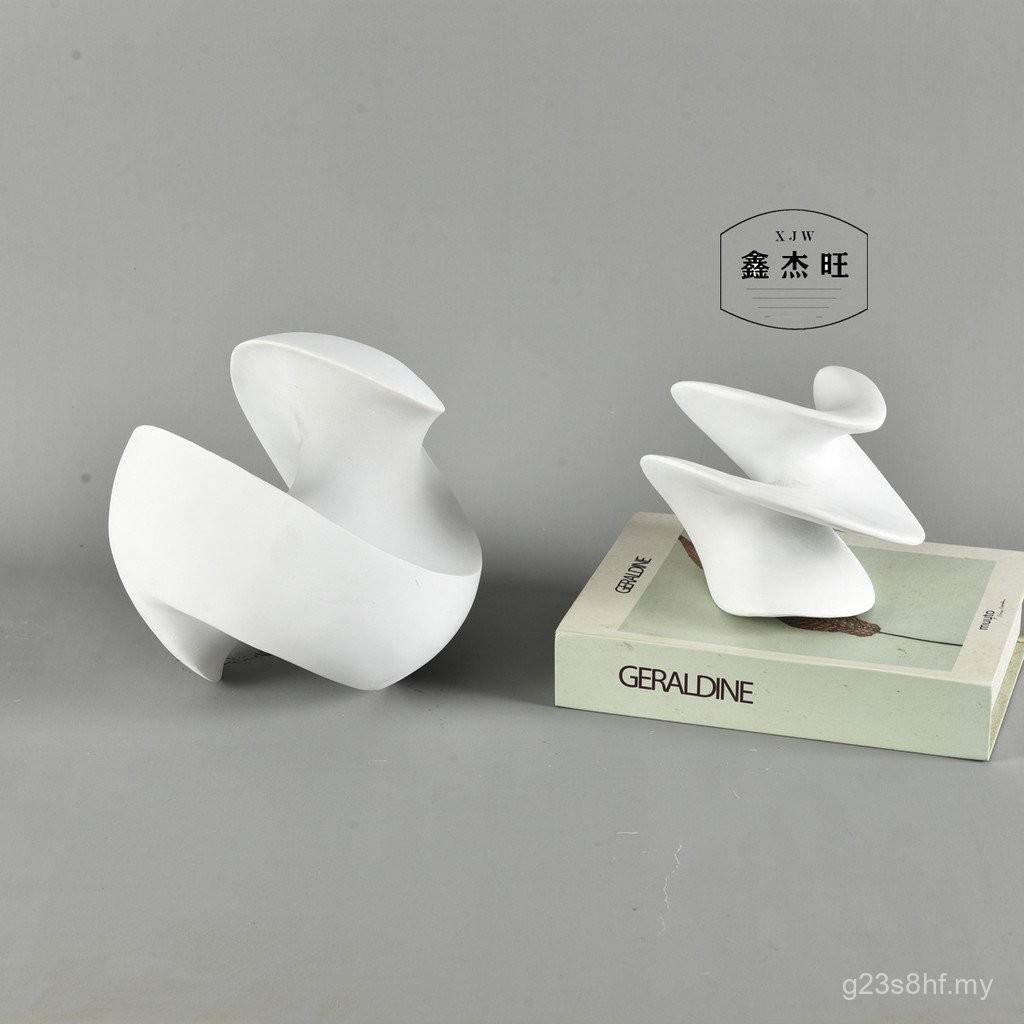 Hiasan alat letak barang giro berpintal memusing berbentuk khas dan ...