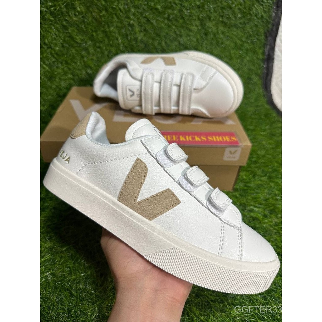 ULSP VEJA WHITE_gamosa W/FREE ELITE SOCKS AND PAPER BAG | Shopee Malaysia