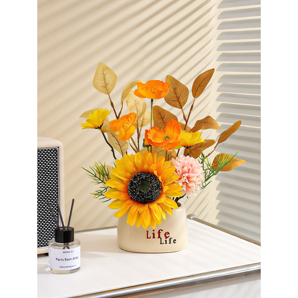 Simulasi tanaman hijau perhiasan kecil komputer meja ruang tamu pintu ...