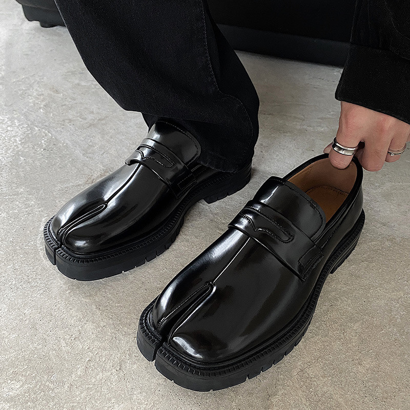 Couple Style Thick-Soled tabi Split-Toed Shoes Female British Style ...