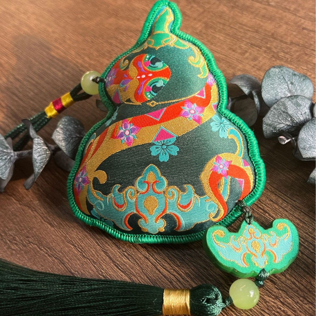Year of the Snake Embroidered Gourd Sachet Sachet Pendant National ...