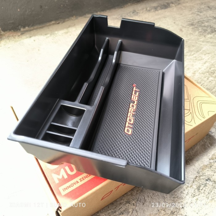 Console box multi tray innova zenix 2023 type G and V drawer console ...