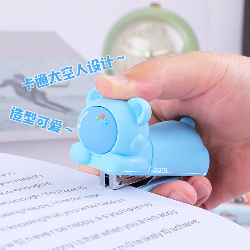 Weibo Creative Cartoon Mini Stapler Portable Labor-Saving Stapler Comes ...