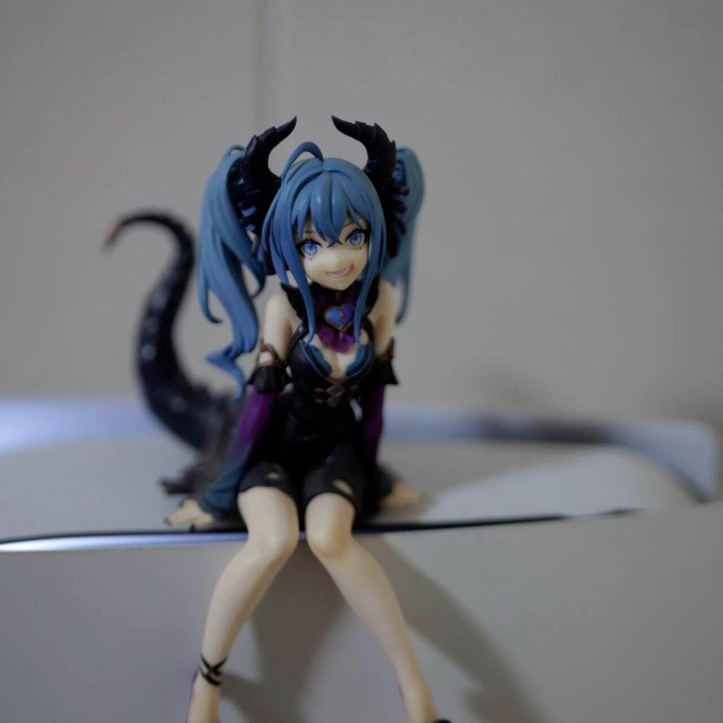 Black Little Devil Hatsune miku Pressed Instant Noodles miku Sitting ...
