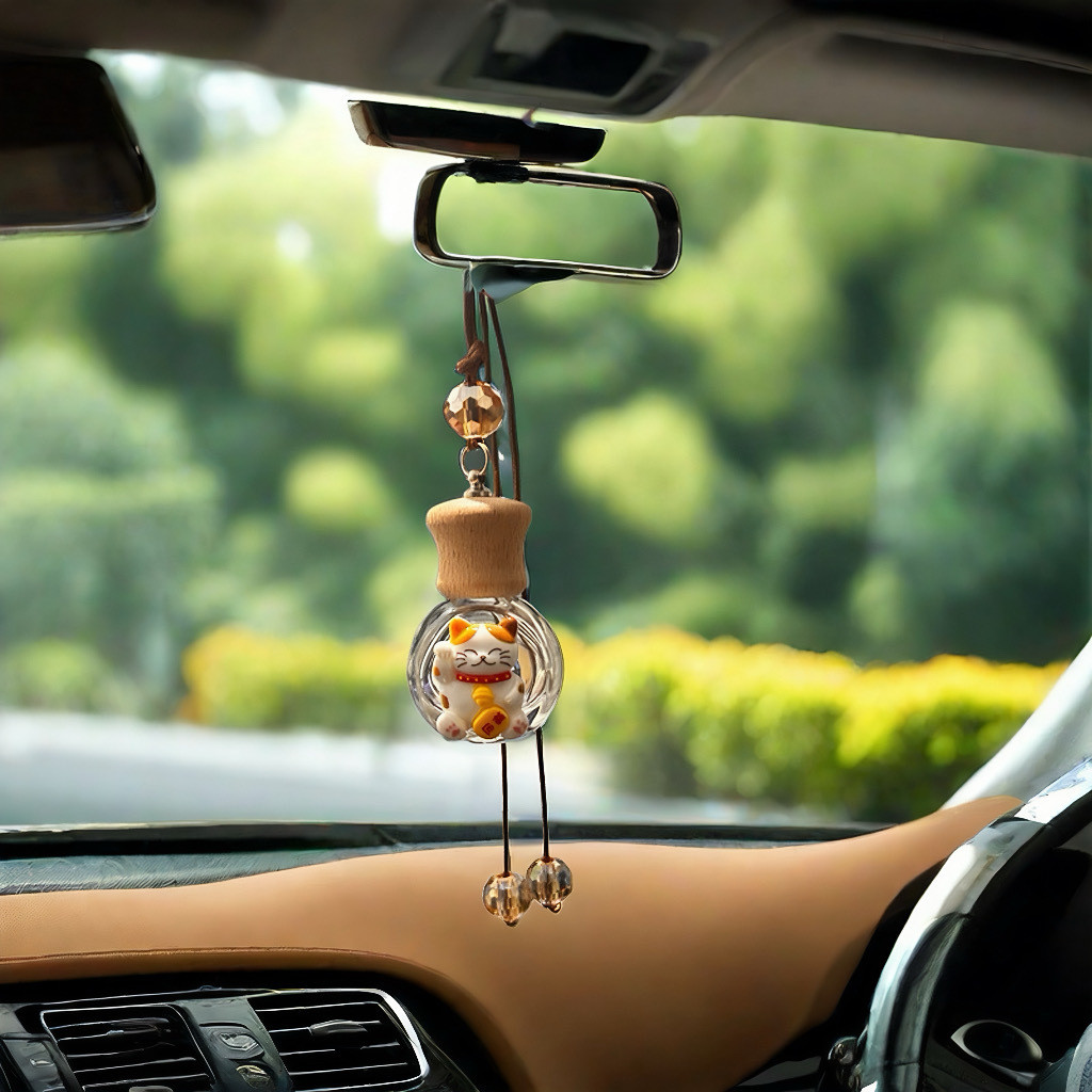 Car aromatherapy pendant cartoon lucky cat pendant long-lasting light ...