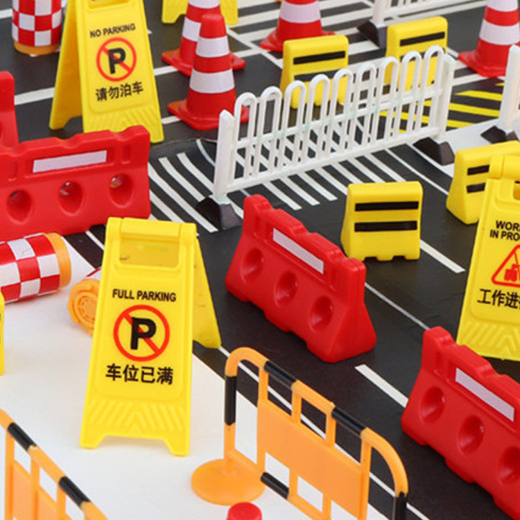 Mini Traffic Signs Roadblock Toy Simulated Roadblock Road Sign ...
