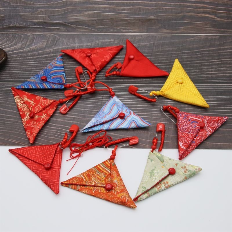 Triangle Lucky Bag Red Empty Bag Body Protection Lucky Bag Lanyard Pin ...