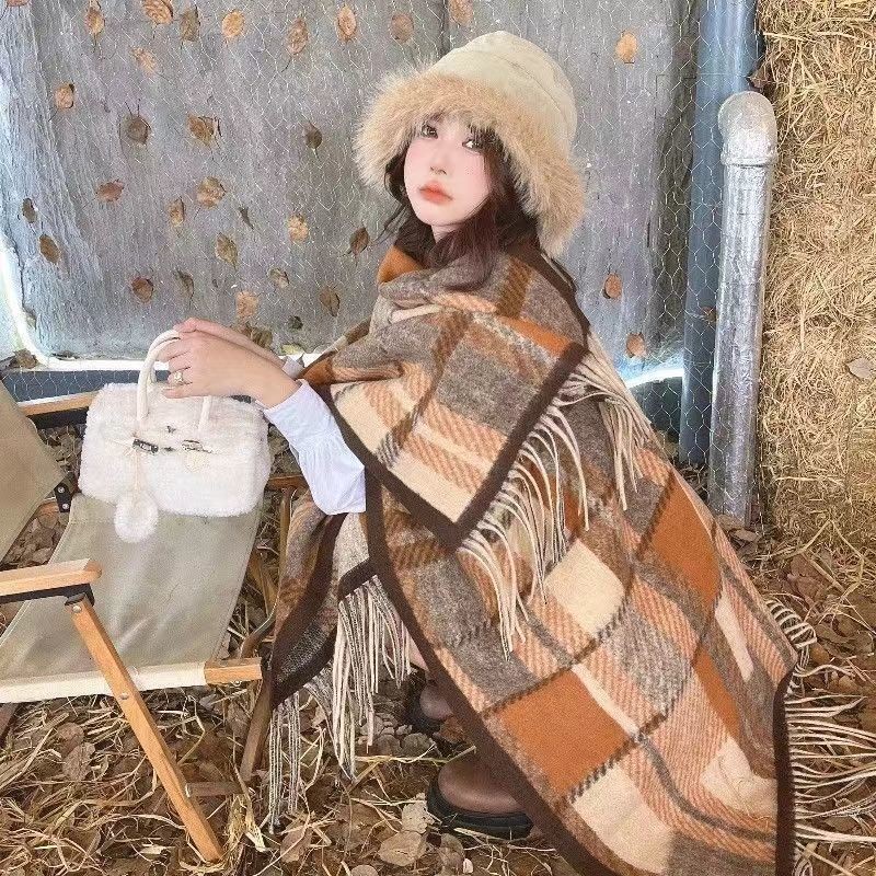 Zhao Liying ambil gambar pelancongan rumbai jubah selendang jubah versi ...