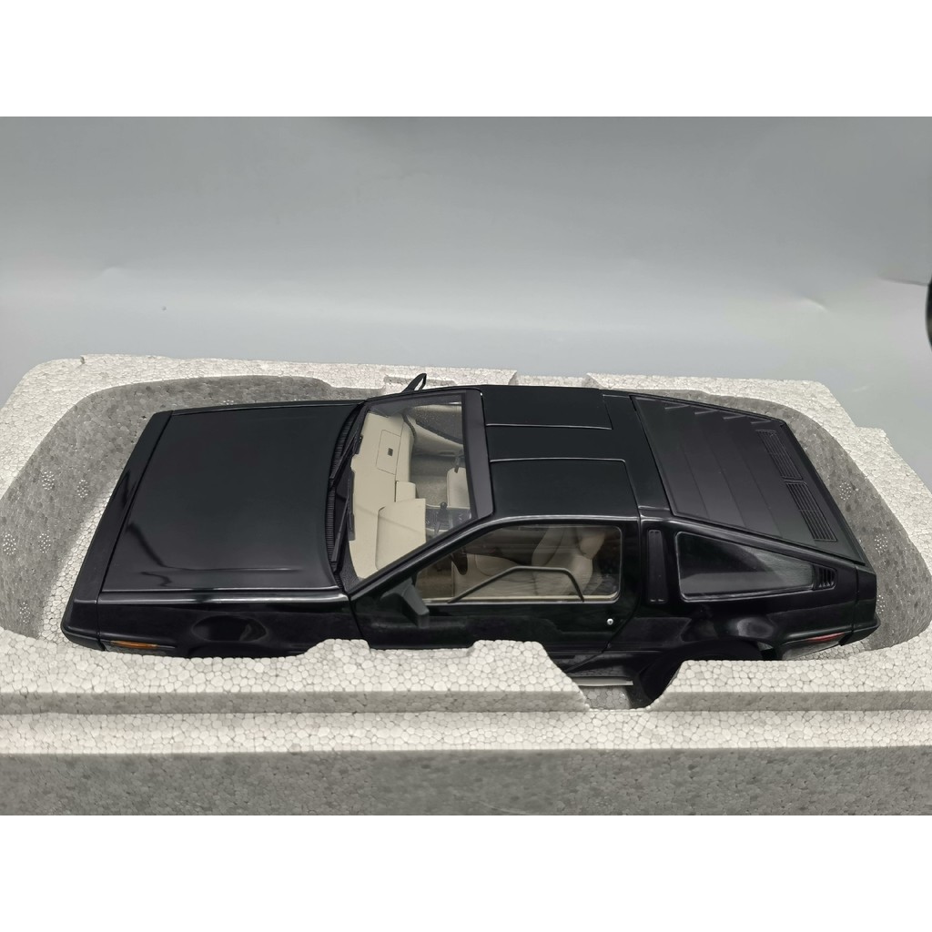 [Ready Stock] AUTOart AUTOart 1/18 DELOREAN DELOREAN DMC-12 Back to the ...