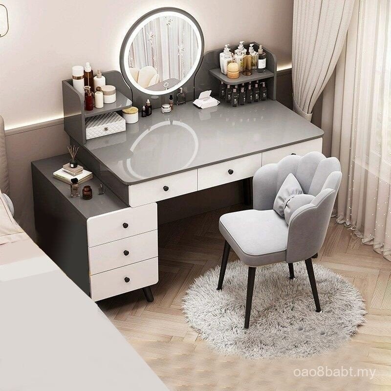 Meja rias bilik tidur Meja bilik tidur utama yang sederhana dan moden ...