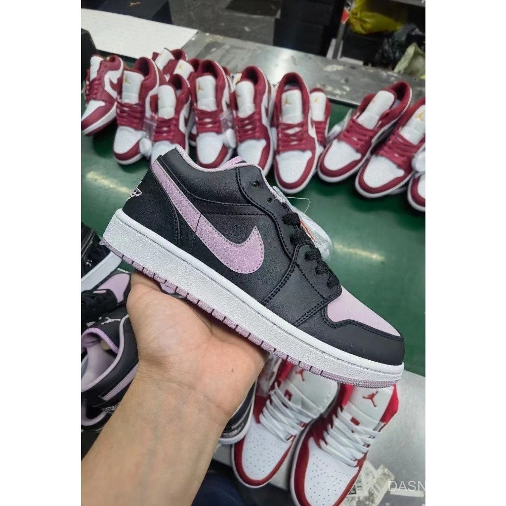 Jordan Air Jordan 1 Low SE "Black Iced Lilac" penyerap kejutan kasut ...