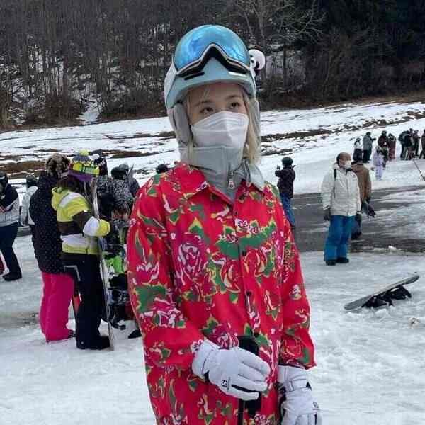 kaftan batik baju batik perempuan baju batik Baju bunga retro gaya ...