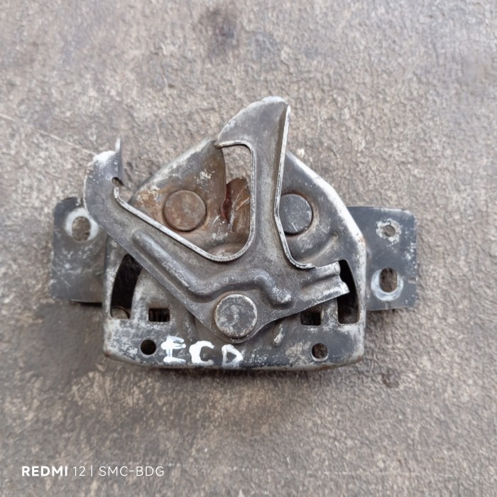 MESIN Doorlock door lock engine hood lock Suzuki escudo 2.0 2.5 XL7 ...