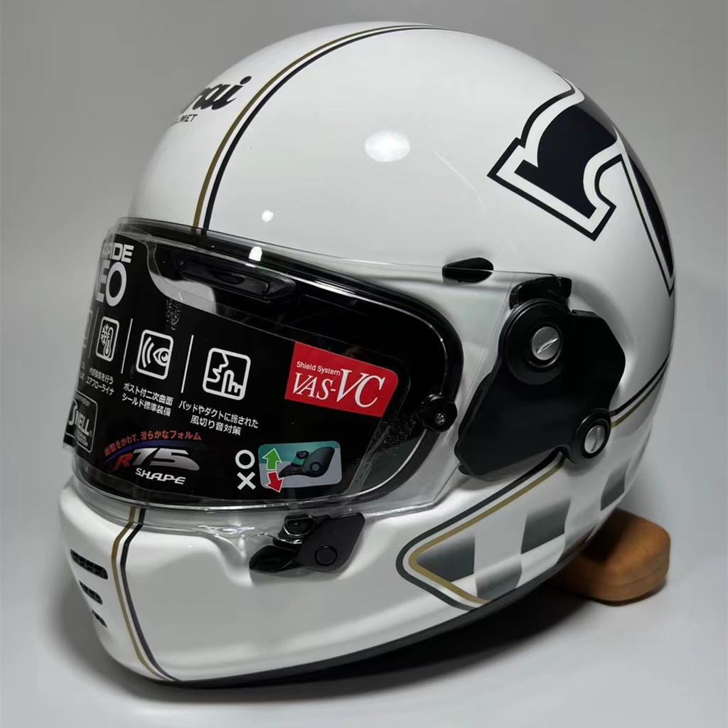 ARAI RAPIDE NEO Number 7 Retro Full Face Helmet ARAI Neo White Helmet ...