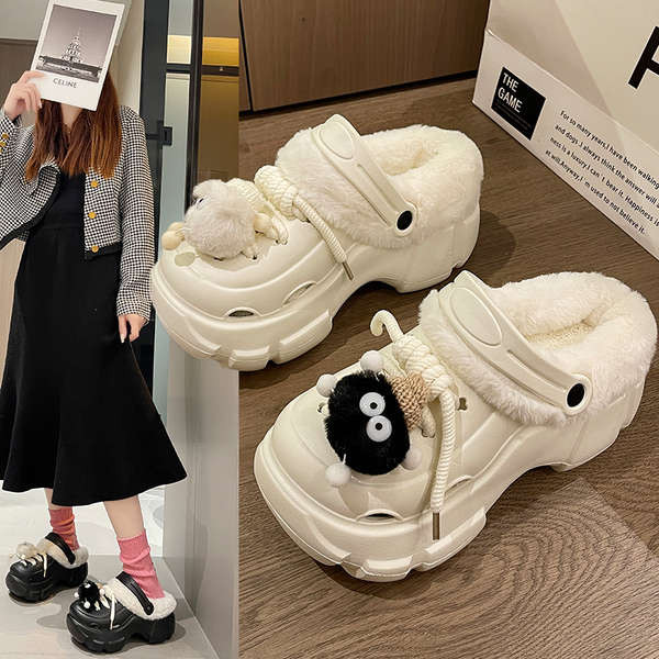 crocs women crocs Kasut lubang bola rambut kartun comel wanita 2024 ...