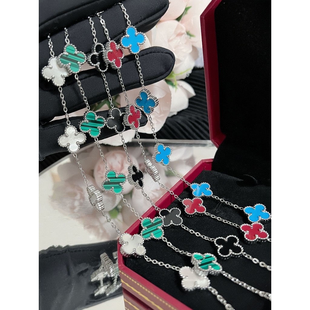 Casual Van Cleef & Arpels Bracelet Delicate Bangle Hollow Letter Logo ...