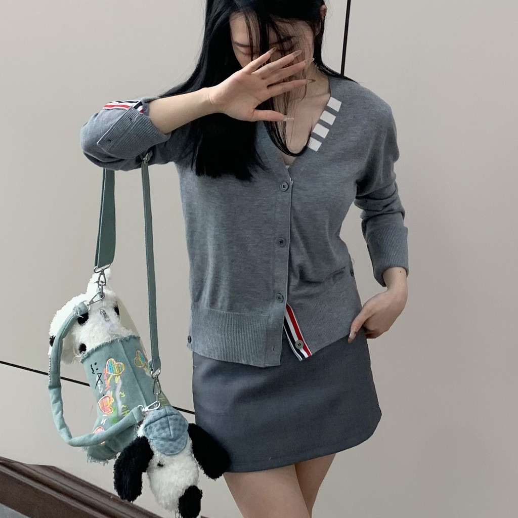 Thom Browne Early Spring 2025 Wool Sweater Cardigan - Four Stripes V ...