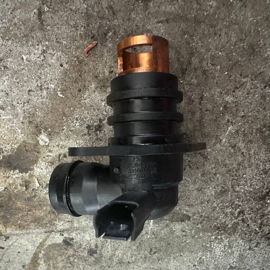 BMW E90 N52 Intake Angle Connector ORIGINAL USED FROM JAPAN | Shopee ...
