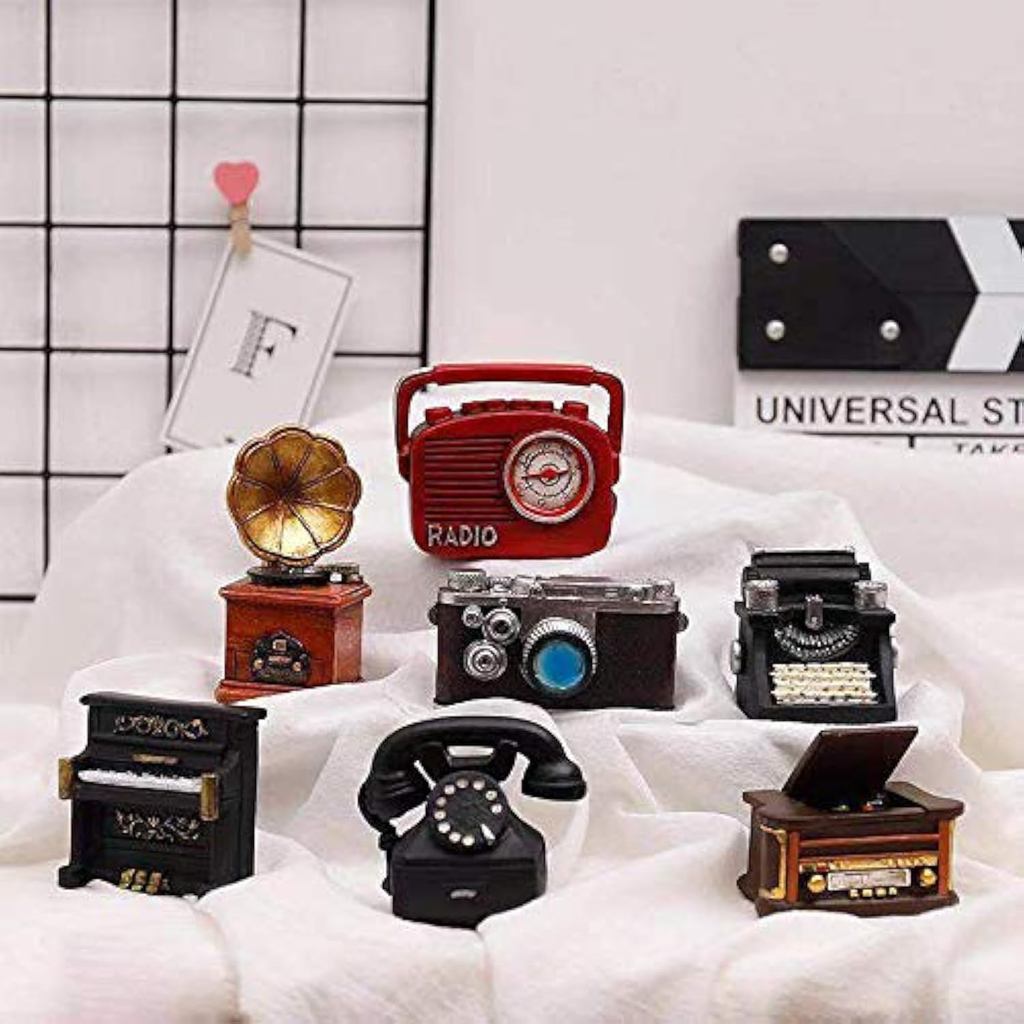 7 Pieces Creative Retro European Resin Cute Figurine fit for Home/Cafe ...
