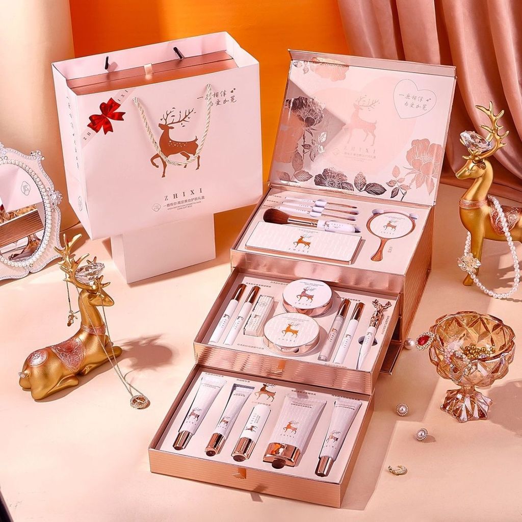 Cosmetics a Whole Set Lipstick Makeup Set Gift Box Valentine's Day ...