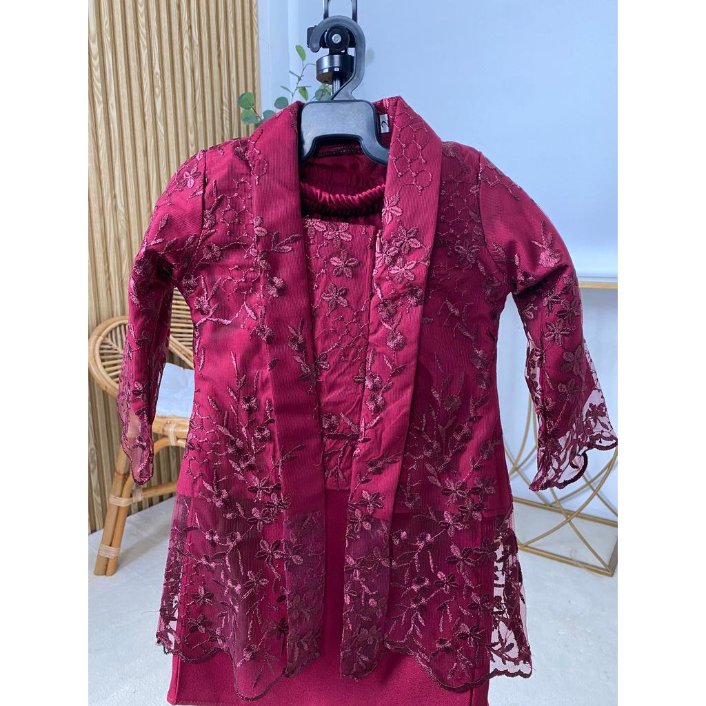 IRIS RAFAEL KIDS Ratnadewi 3.0 Kebaya Kutu Bharu | Lace Panel with ...