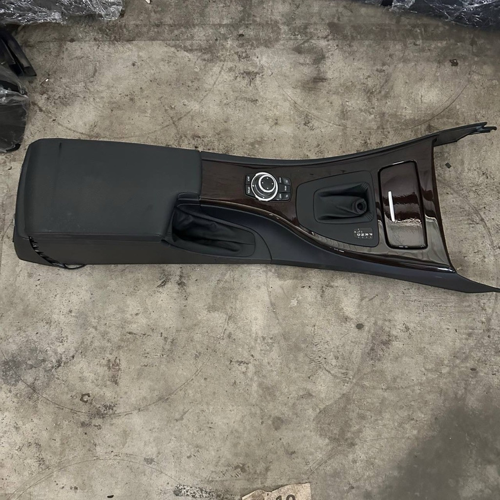 BMW E90 ARMREST CENTRE CONSOLE BOX ORIGINAL USED FROM JAPAN | Shopee ...