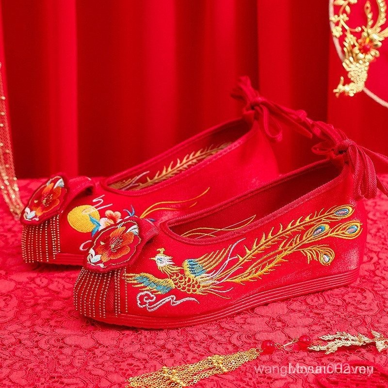 【2025】Traditional Chinese Wedding Shoes with Bow-Shaped Phoenix Crown ...