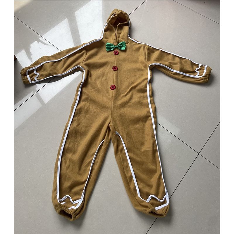 Parent-child Christmas gingerbread man cosplay outside wearing pajamas ...
