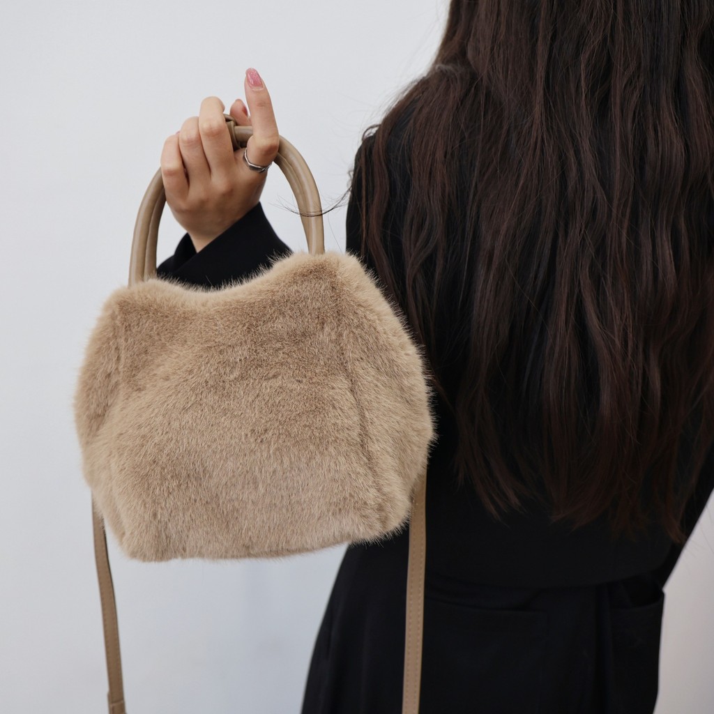 2025 New Style Plush Handbag Simple Fashion Classic All-Match Mink ...