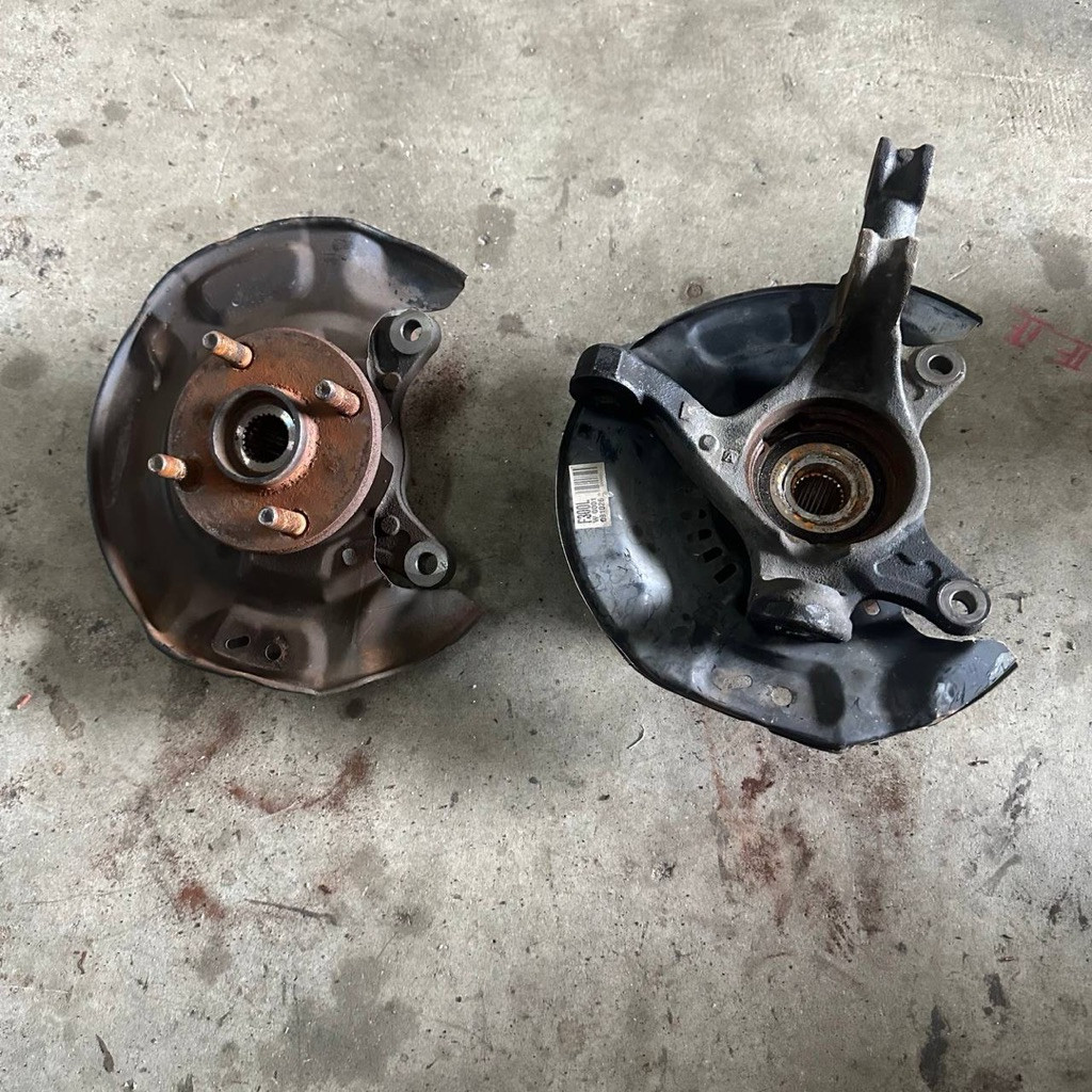 TOYOTA VIOS NCP93 FRONT KNUCKLE WITH BEARING ORIGINAL USED FROM JAPAN ...