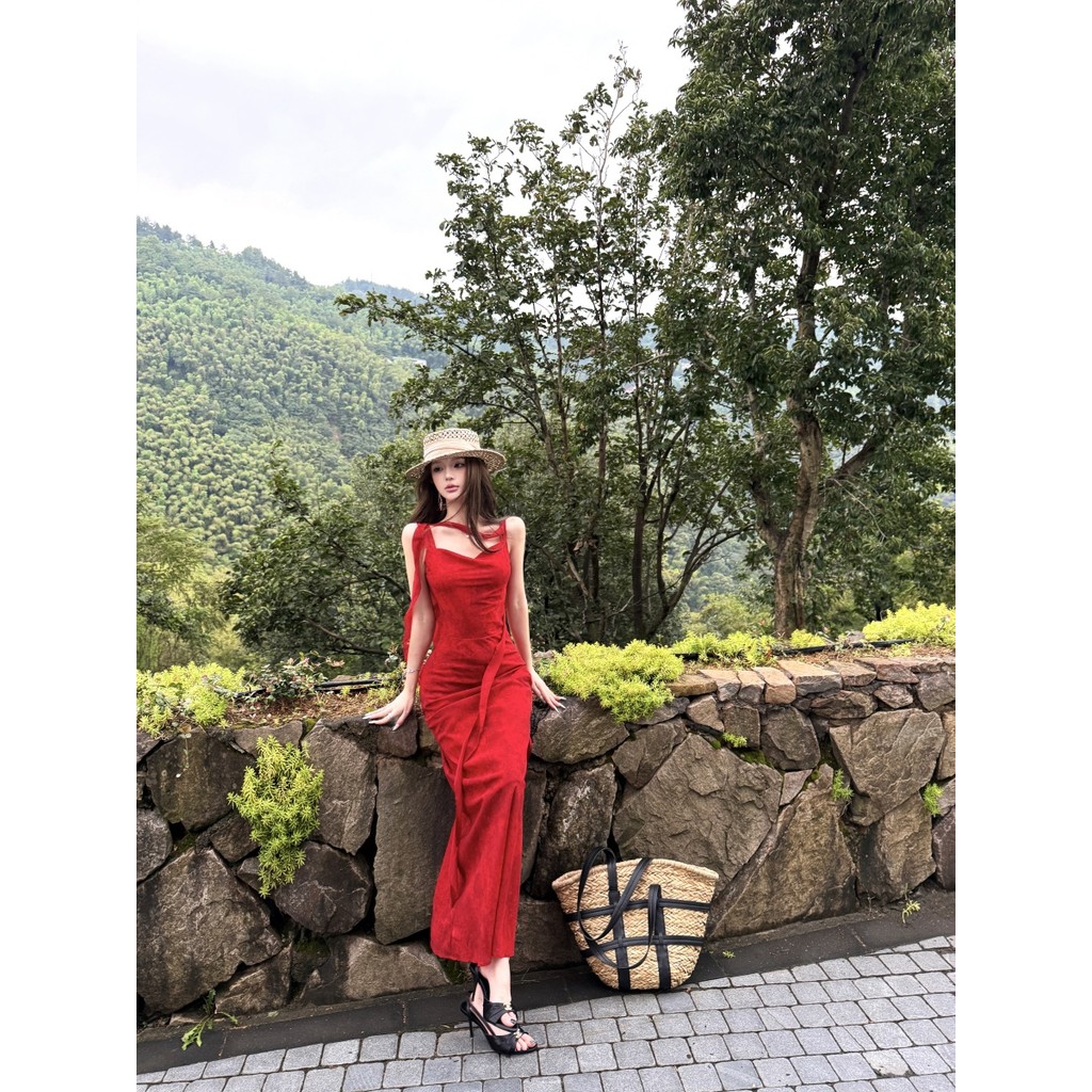 Red dress with seductive backless design | Shopee Malaysia