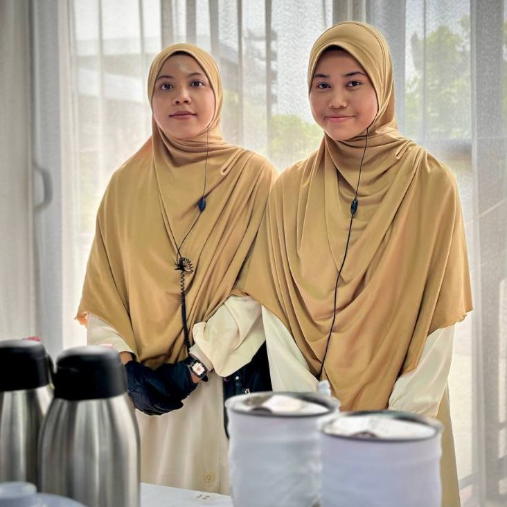 WERDA - Sofia 2.0 Old Mustard Exclusive Instant Hijab Collection ...