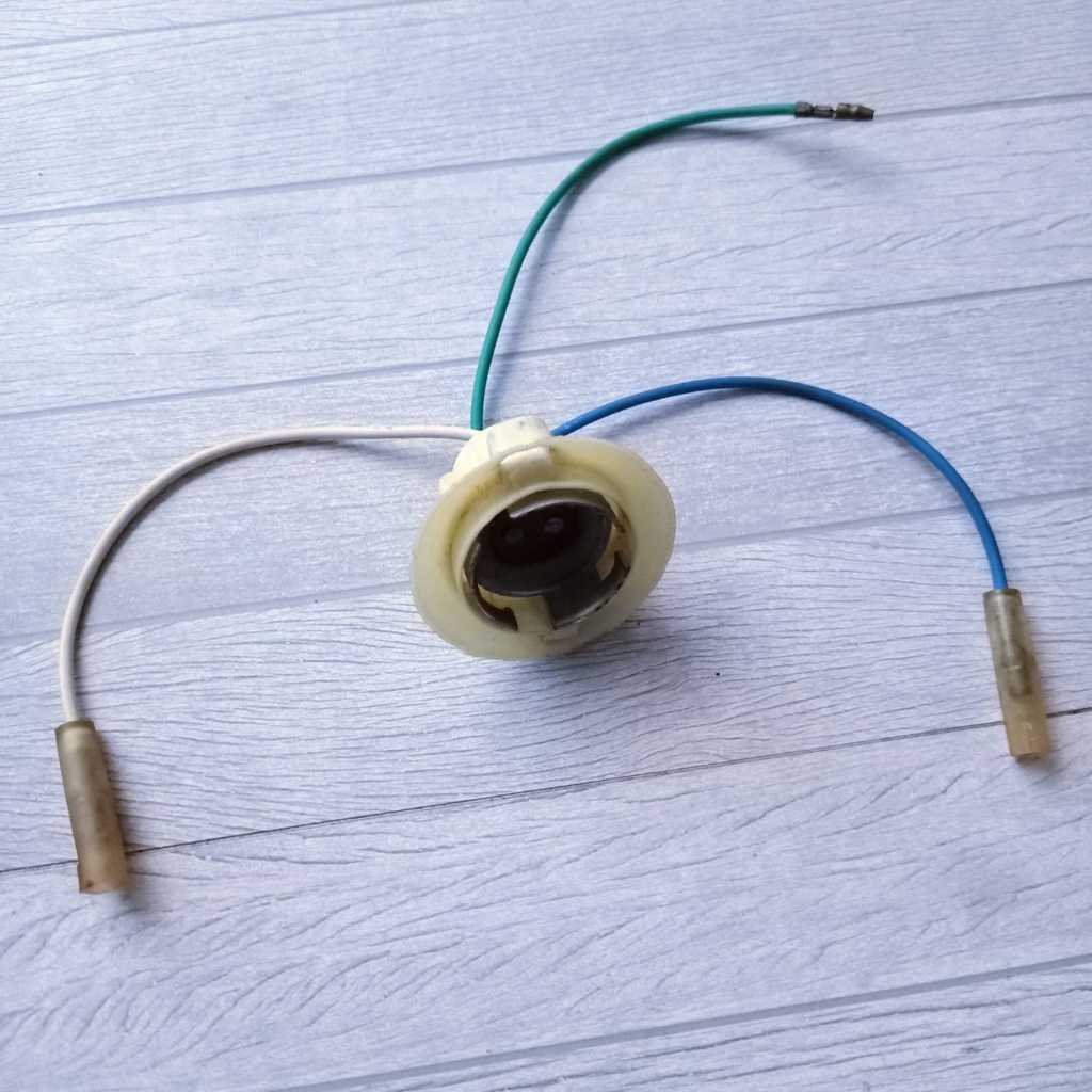 HONDA GL-100 CB-100 WIN 3-LEG FRONT BULB LIGHT COP CABLE | Shopee Malaysia