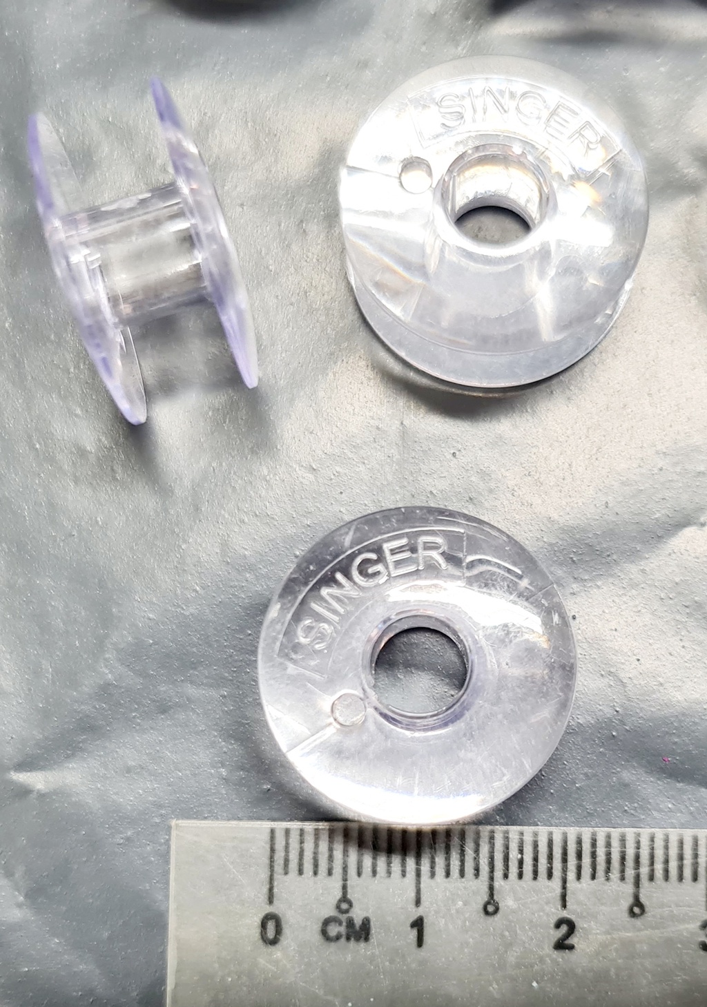SINGER PLASTIC BOBBIN / BOBBIN SINGER PLASTIK / PLASTIC BOBBIN SINGER ...