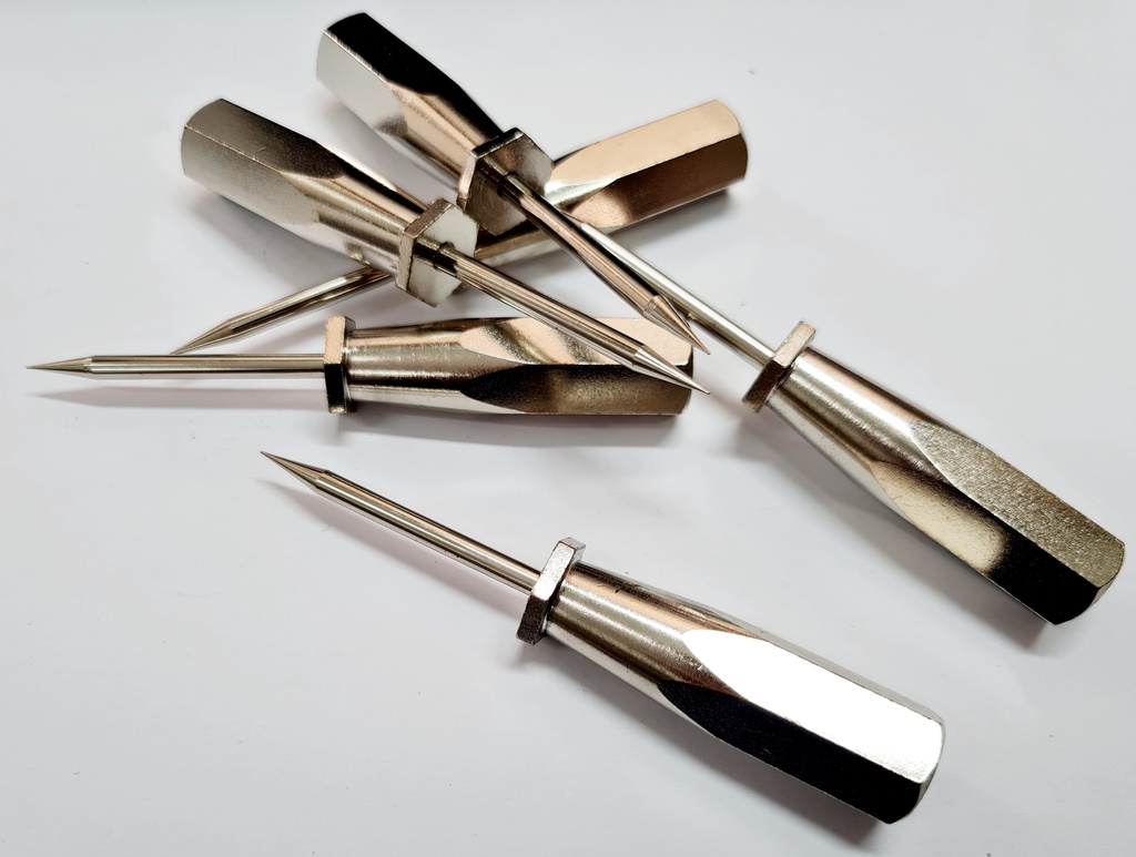 PENCUCUK LUBANG / PENEBUK LUBANG / IRON TASAKI METAL / TAILOR'S AWL ...