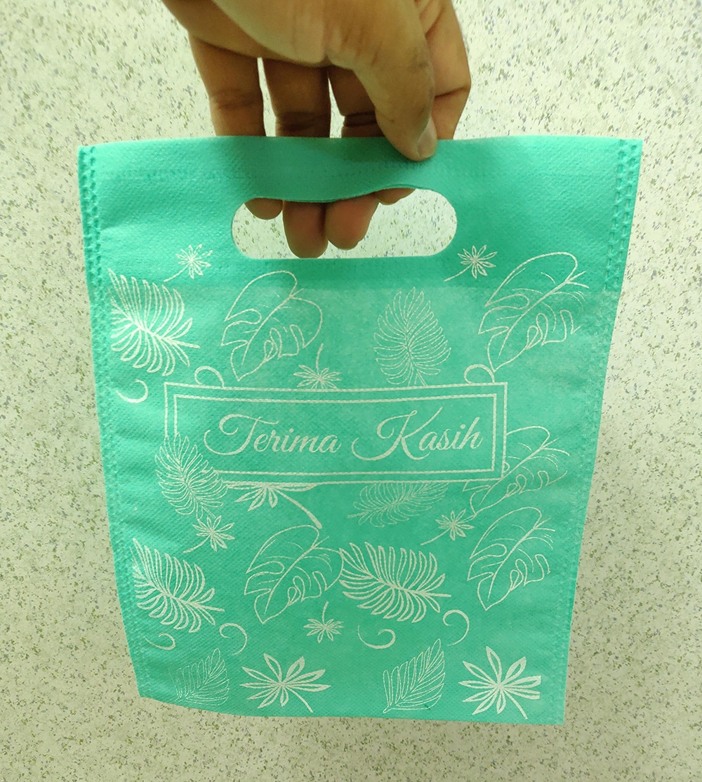 🎉 Beg Goodies Non-Woven (10pcs) 🎉 | Shopee Malaysia