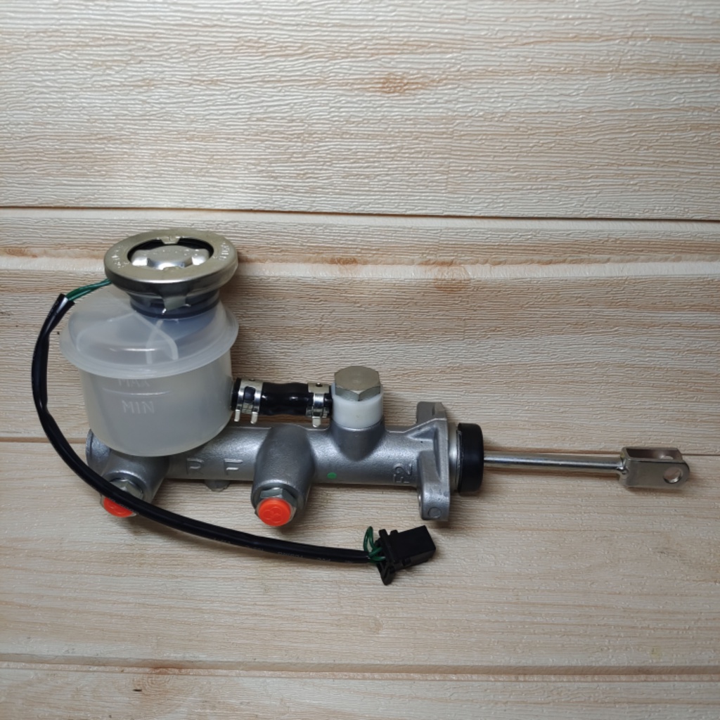 SUZUKI JINMY SAMURAI SJ410 BRAKE MASTER PUMP CYLINDER SANYCO BMC-SZ03 ...