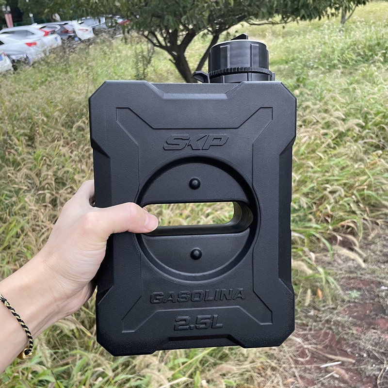 0.7Gallon Gasoline Pack Oil Barrel Gas Container 2.5L Mini Fuel Can ...