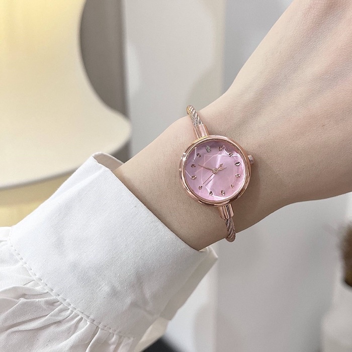 (Ready Stock) 2023 Korean crystals style small cute watch Korean simple ...