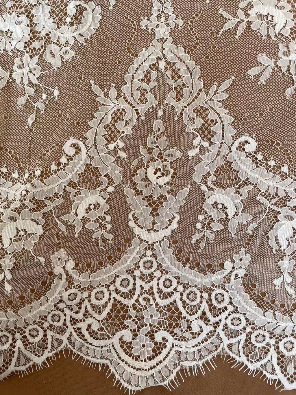 3 Meters Price hot sale chantilly lace rose in different colors 36cm ...