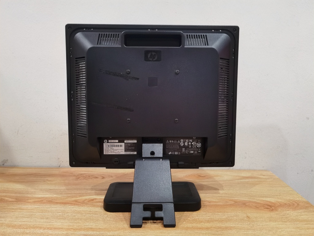 Monitor HP Compaq L1710 - L1711 - LCD - 17" Resolution 1280 x 1024 used ...