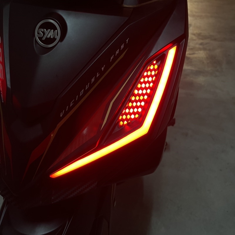DYNOPRO MATA GABAN LIGHT BAR TST LED TAIL LAMP SYM VF3i 185 POSITION ...