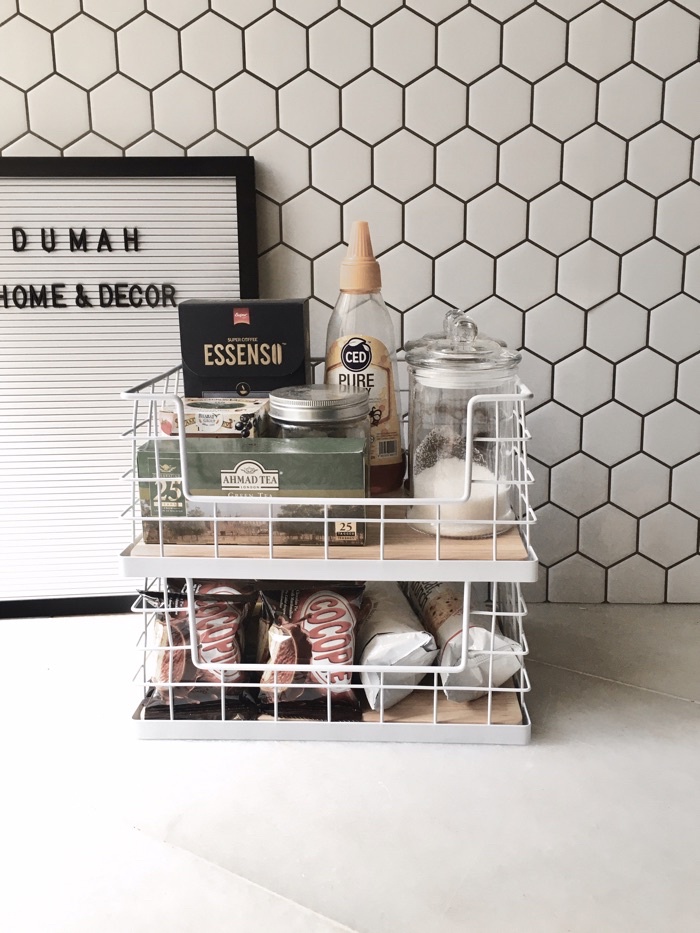 Bakul Besi Bertingkat Stackable Iron Storage Basket with Wooden Base ...