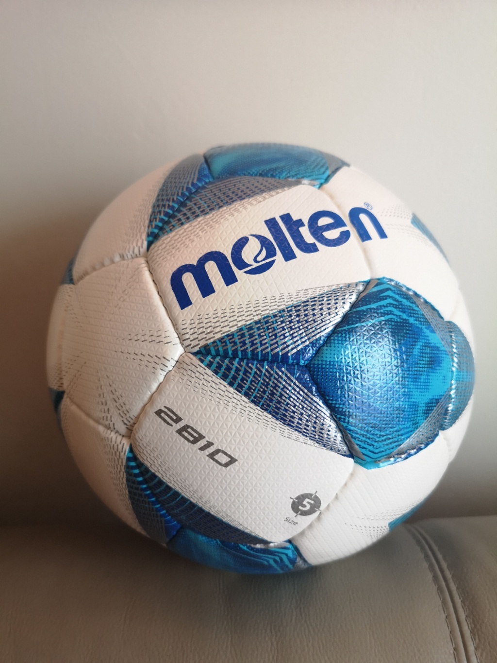 [Lelong MOLTEN ORIGINAL +Free PUMP MINI] Bola Padang F5A3555K / Molten 5000 Vantaggio Football ...