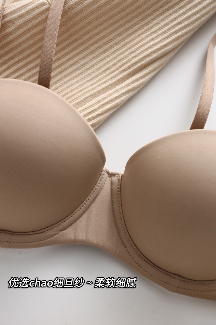 Woman Sexy Push UP Bra Seamless 1/2 Half-Cup Glossy Thick Support Wired Underwer 俯卧撑光面无痕性感文胸 ...