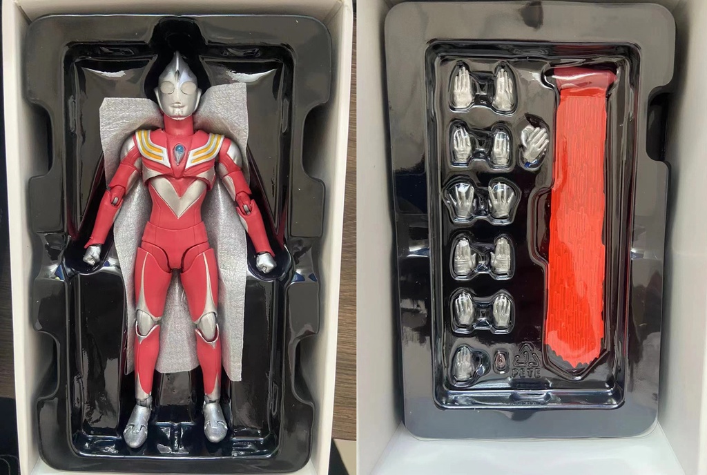 Ultraman Tiga SHF hand-made Tiga real bone carving dark tornado burst ...